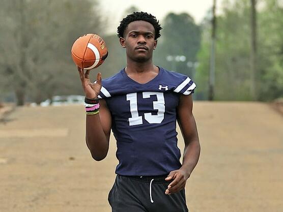 Gators 'right there' with Auburn for top spot with 5-star WR Caleb ...