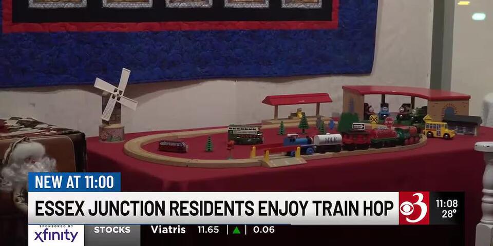 A bustling Friday night in Essex Junction thanks to annual Train Hop ...
