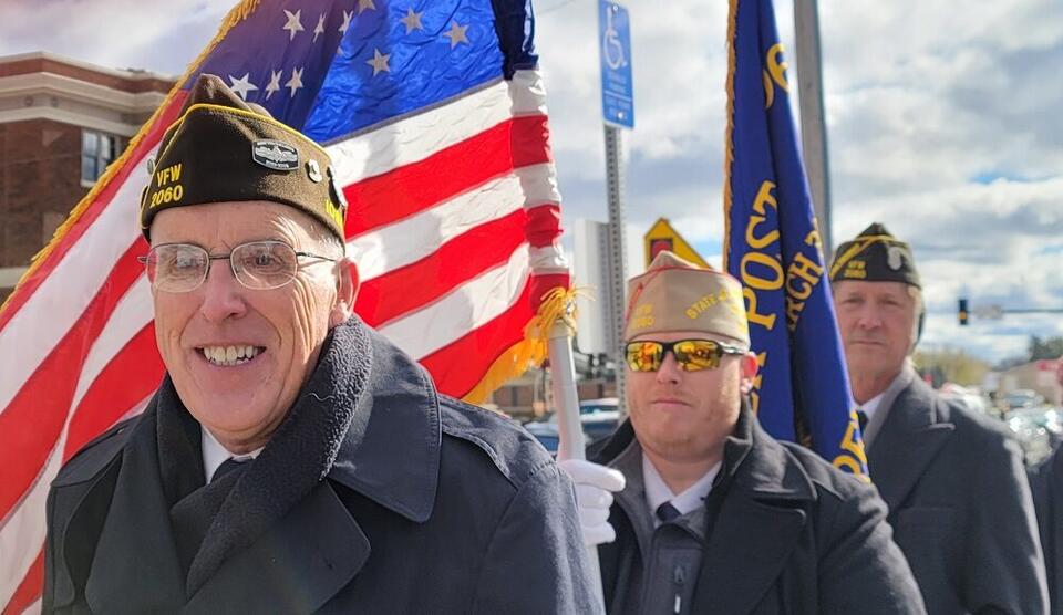 New mural celebrates 250th anniversary of founding of U.S. Marines ...