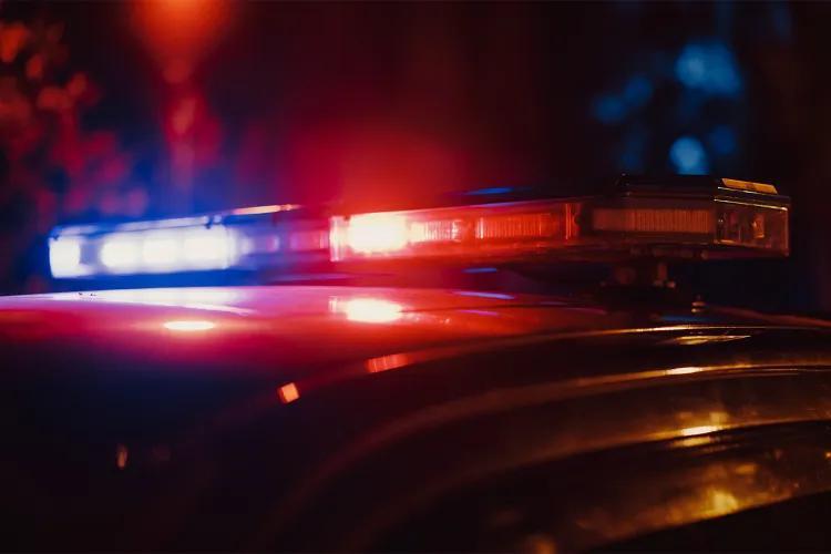 Father Finds 15-Year-Old Daughter, Who Was Kidnapped at Knifepoint on ...