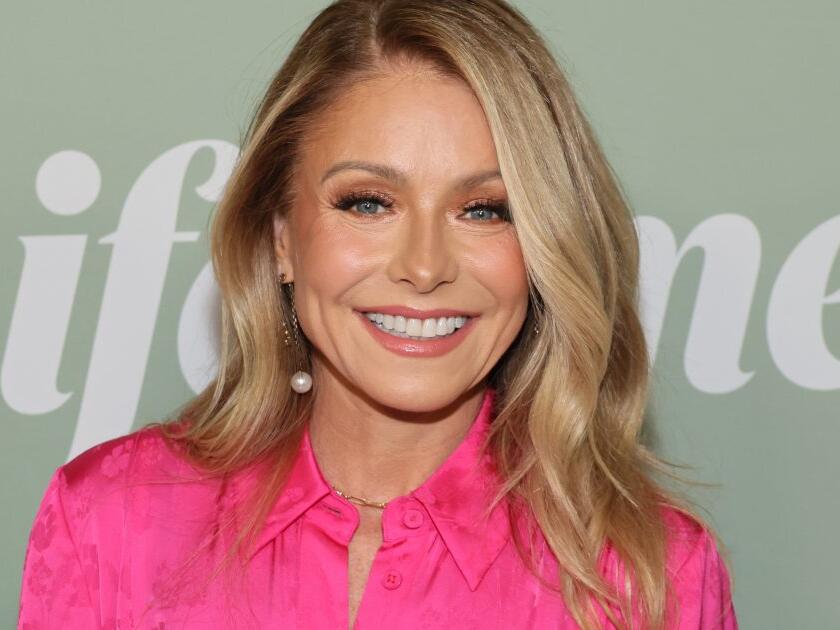 Kelly Ripa, 53, Jokes About Mammogram Struggles for Women With Small ...