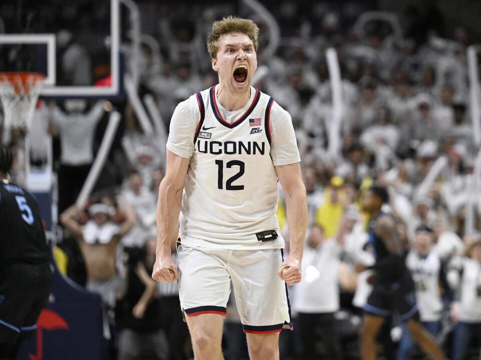 Spencer scores 25 points, Newton has a triple-double and top-ranked ...