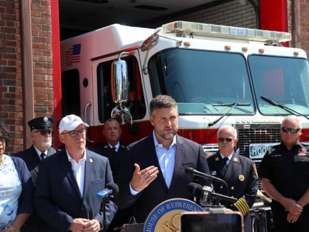 Rep. Ryan delivers funds to area fire departments (VIDEO & GALLERY)
