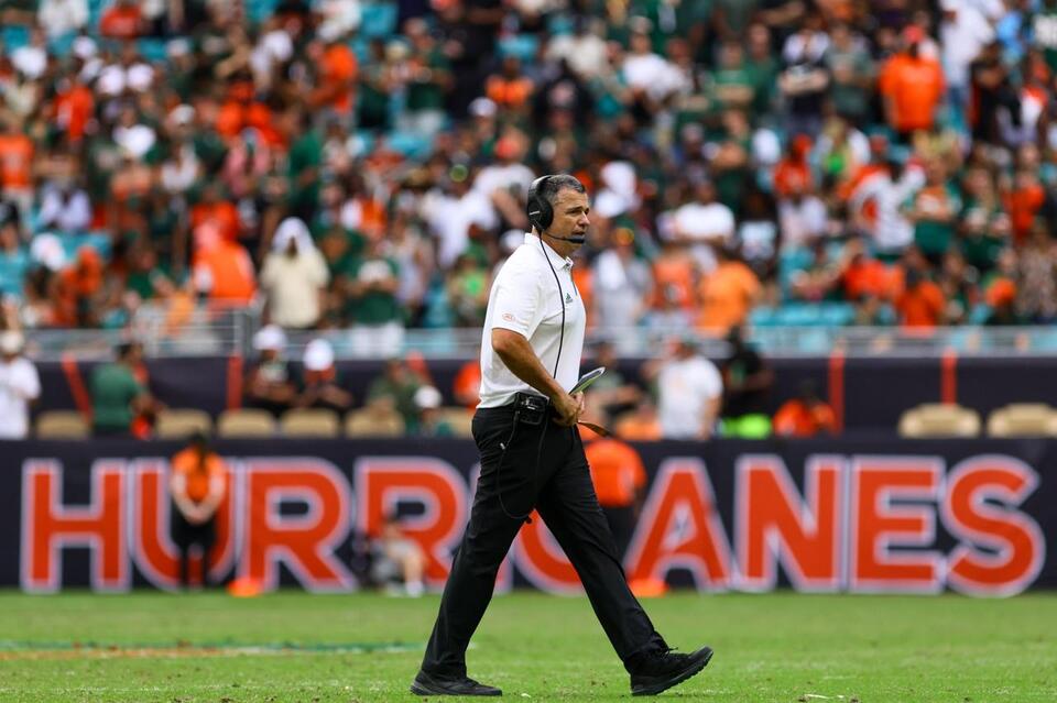 College Football Analysts Predict Domino Effect-Like Trend for ...
