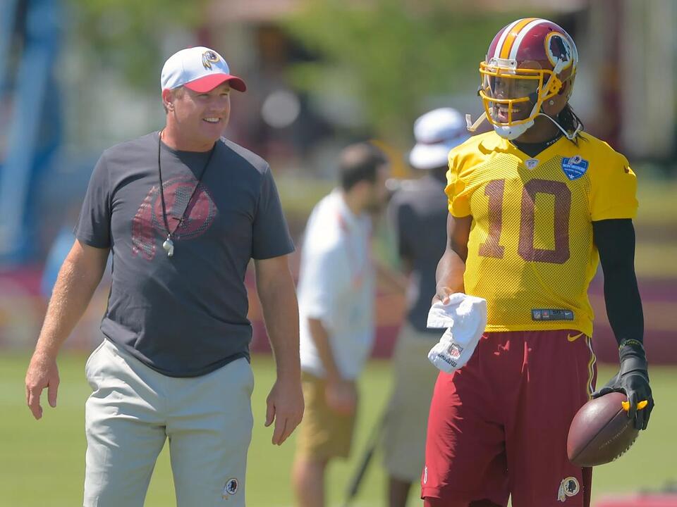 After Twitter beef, Jay Gruden explains a bit about trying to rehab RG3 ...