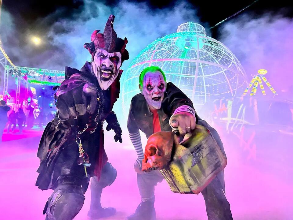 I joined a killer clown cult at Six Flags Fright Fest - NewsBreak