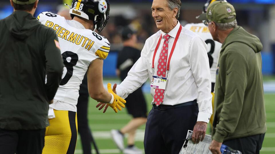 Cris Collinsworth about to do his 500th NFL broadcast. Here's how he's ...