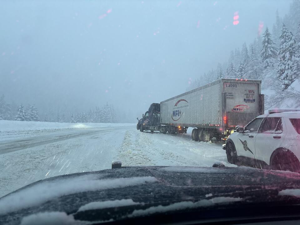 Seattle weather: Winter storm warning for Snoqualmie, Stevens passes ...