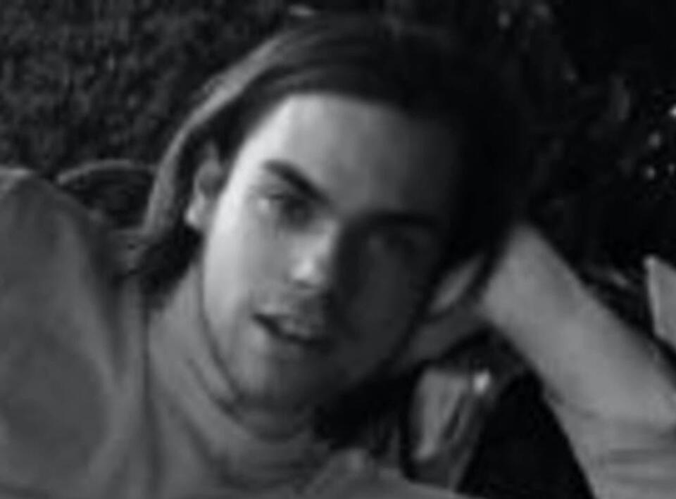 Cormac Roth, musician son of actor Tim Roth, dies aged 25 - NewsBreak