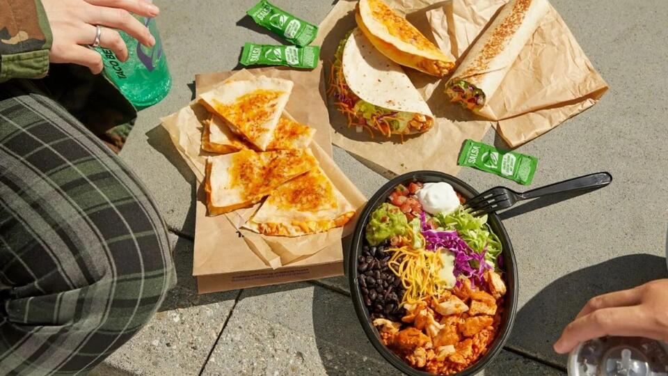 Taco Bell targets $3M AUV - NewsBreak