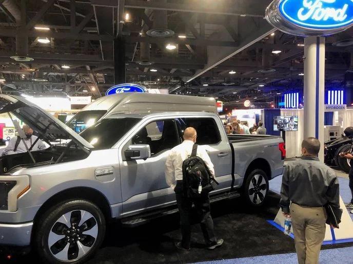 Ford Ends F-150 Lightning All-Electric Pickup Truck - NewsBreak