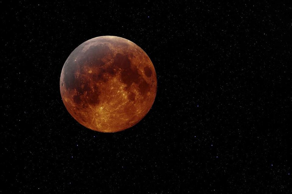 A Rare Blood Moon Is Happening Soon - NewsBreak