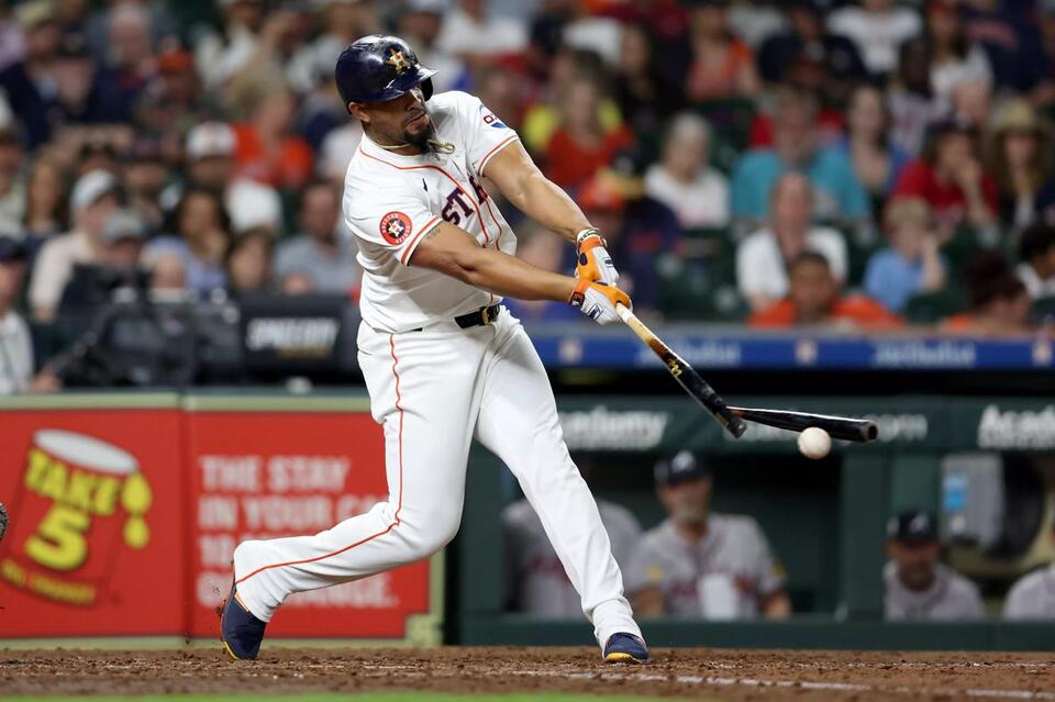 Altuve Stays Hot but Not Enough as Astros Lose to Braves 6-1 - NewsBreak