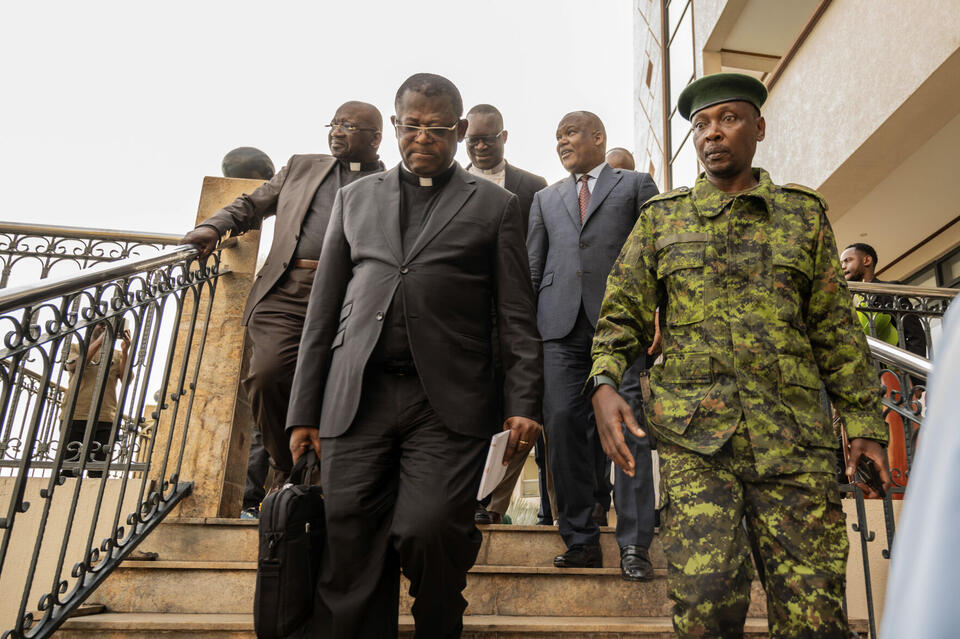 Rwanda-backed rebels claim to have seized second Congo airport in advance east towards Bukavu ...