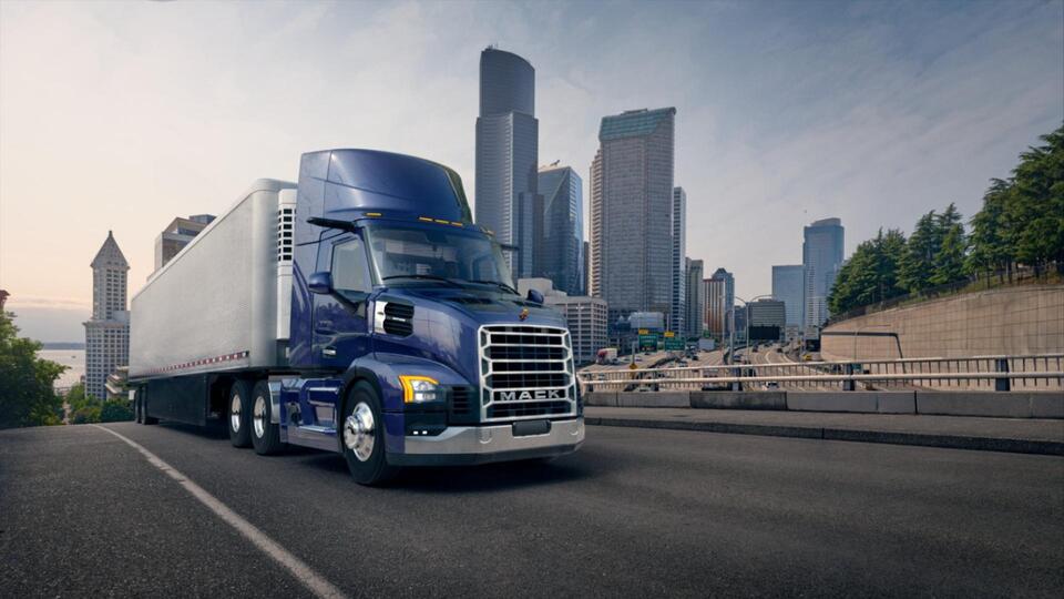 Meet the all-new Mack Anthem - NewsBreak