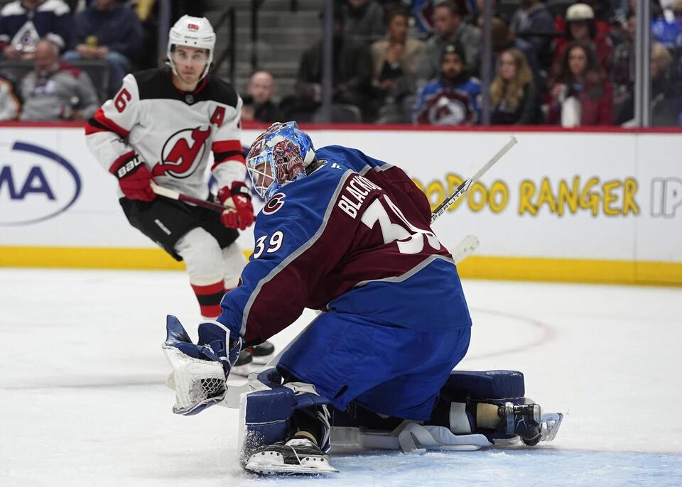 Nathan MacKinnon scores twice on power play, Mackenzie Blackwood stops ...