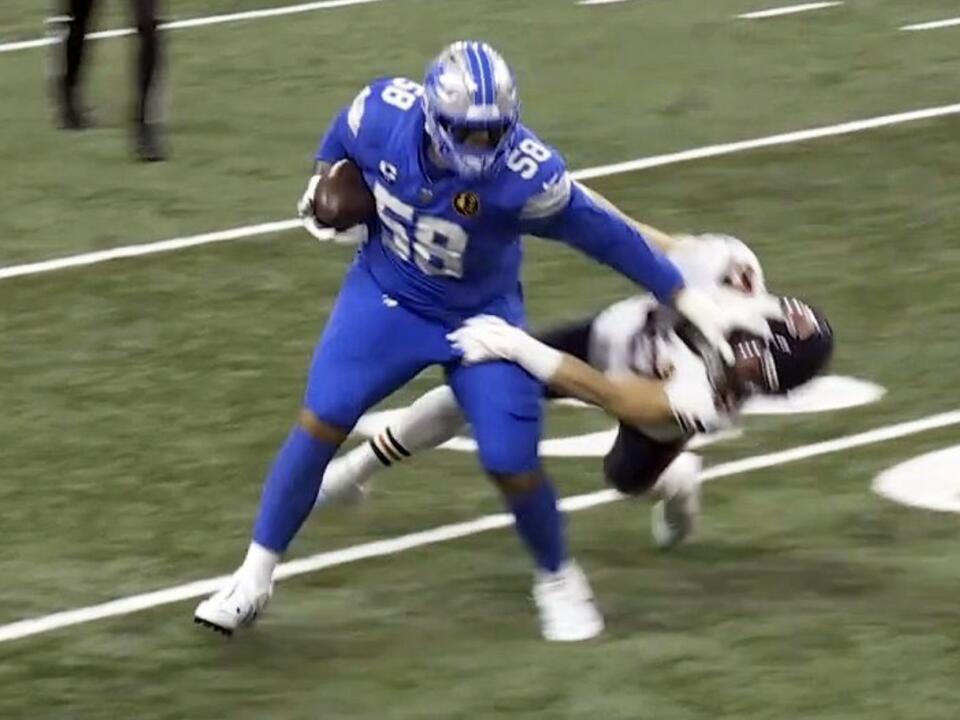 Detroit Lions OT Penei Sewell Goes Viral on Thanksgiving for Vicious ...