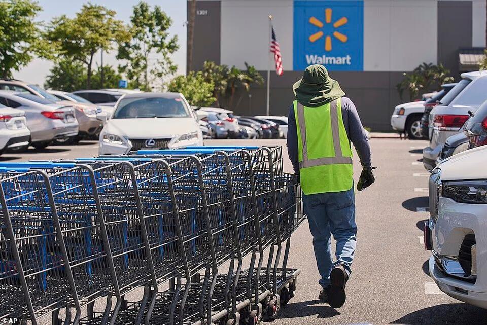 Walmart hit by 'immediate crisis' as mass firings begin - NewsBreak