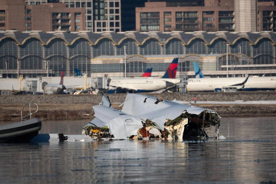 Plane crash: Black boxes recovered, airport safety concerns persist ... Plane crash: Black boxes recovered, airport safety concerns persist ...