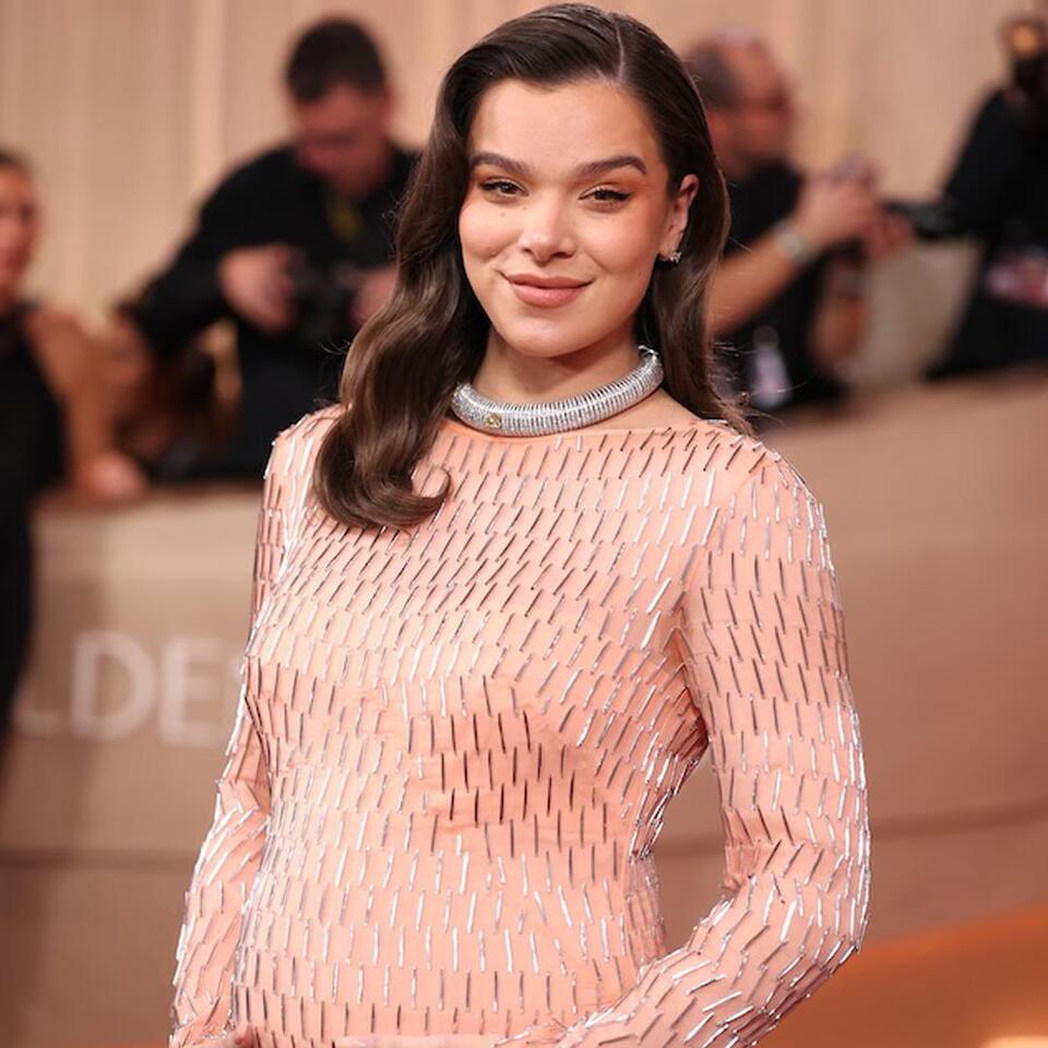 Hailee Steinfeld Details Her Postpartum Recovery After Welcoming Baby ...