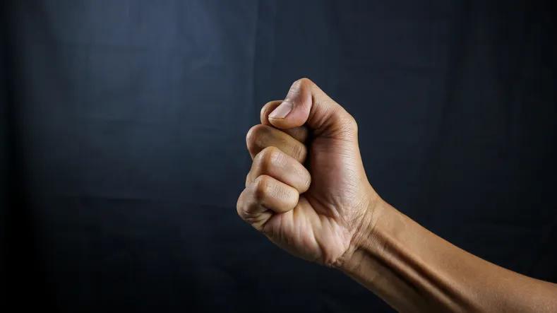 Hot comments today: Racist Karen Gets Clobbered Outside Of Grocery ...