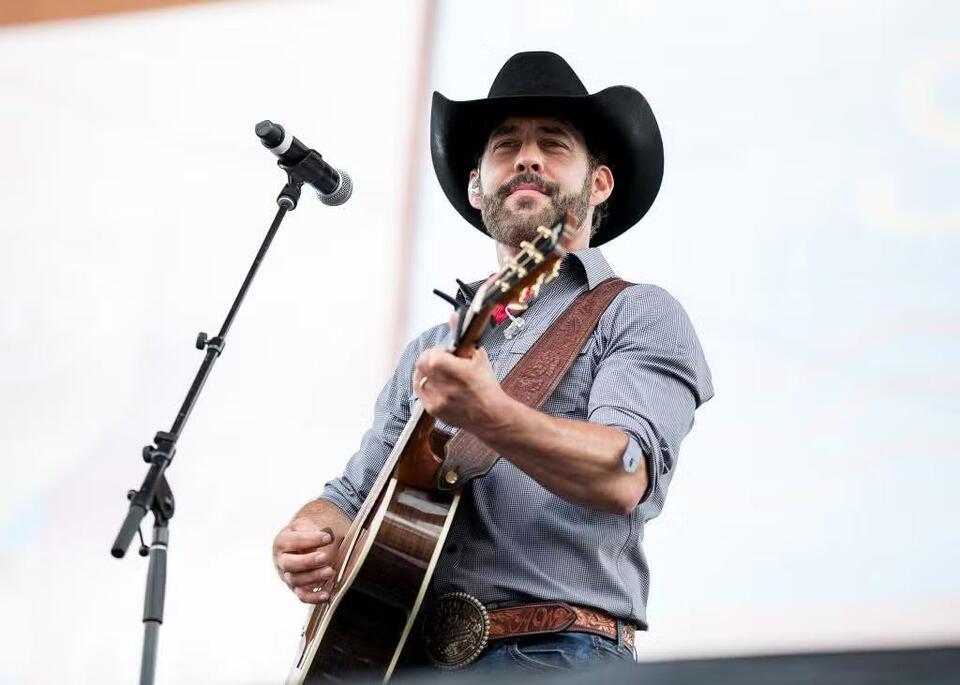 Aaron Watson Honors Late Daughter Julia With Fundraiser to Build ...