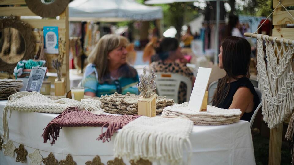 You're Invited: Arts & Crafts on the Common Returns to Cohasset in ...