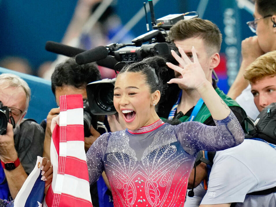 WNBA Legend Dawn Staley's Message to Suni Lee Leaves Gymnast Floored