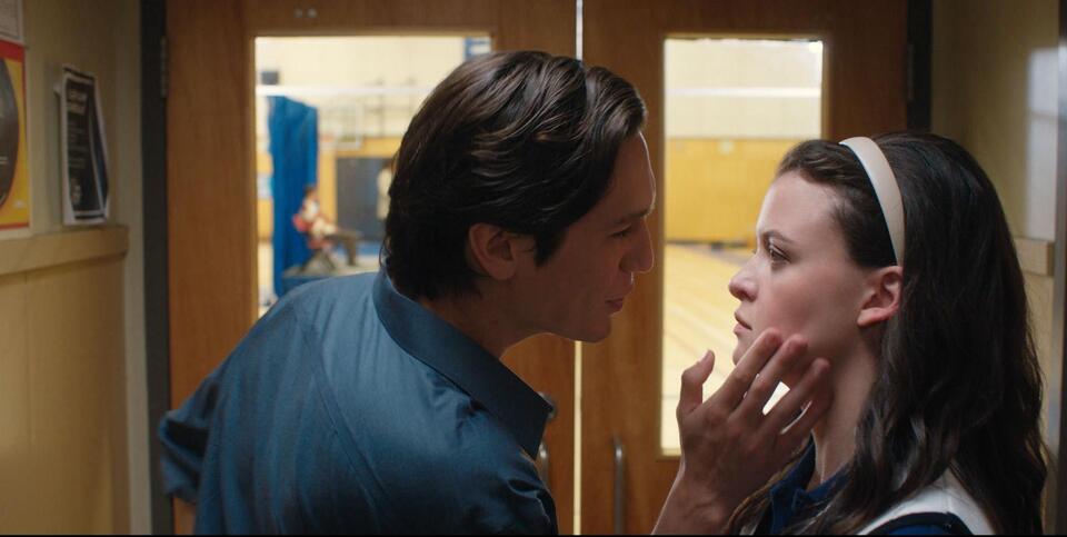 Sara Waisglass Is Proving She's More Than 'Ginny and Georgia' With New ...