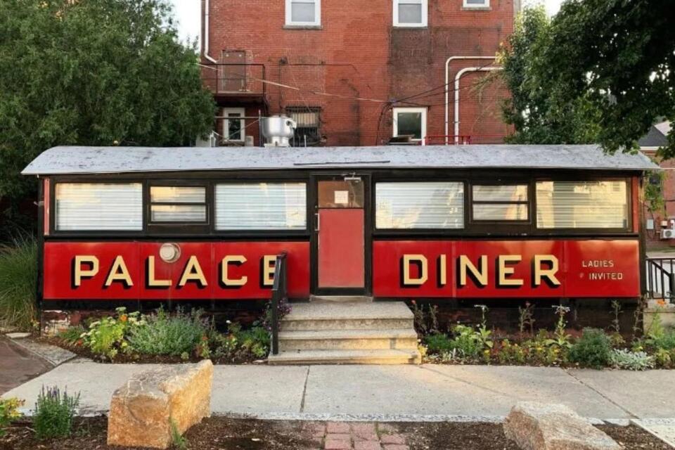 Palace Diner in Maine Named a Top Hole-in-the-Wall in U.S. - NewsBreak