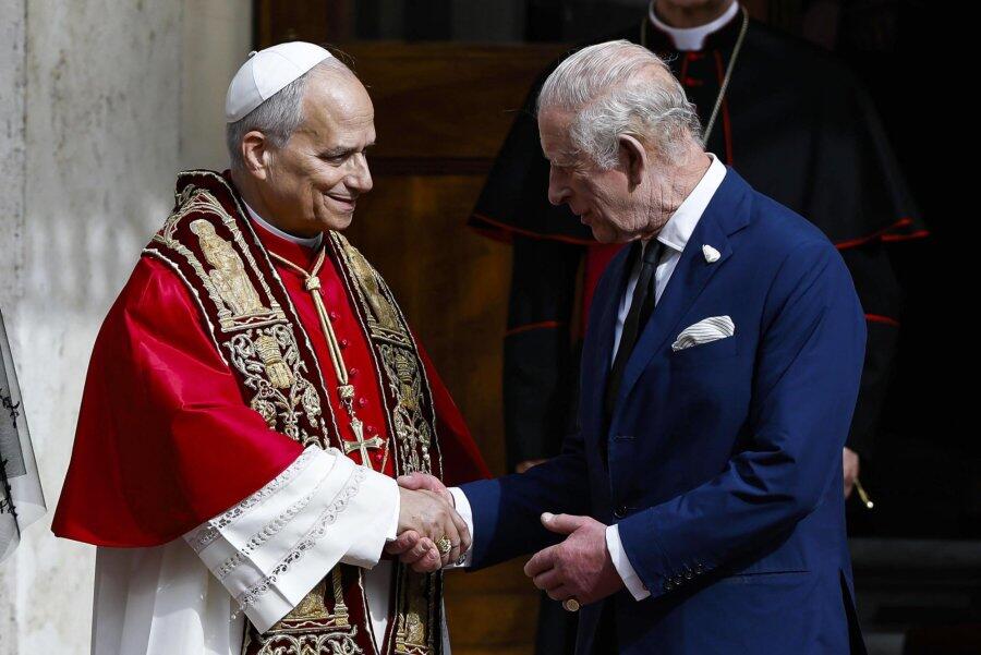 King Charles III prays with Pope Leo; first British monarch to do so in ...