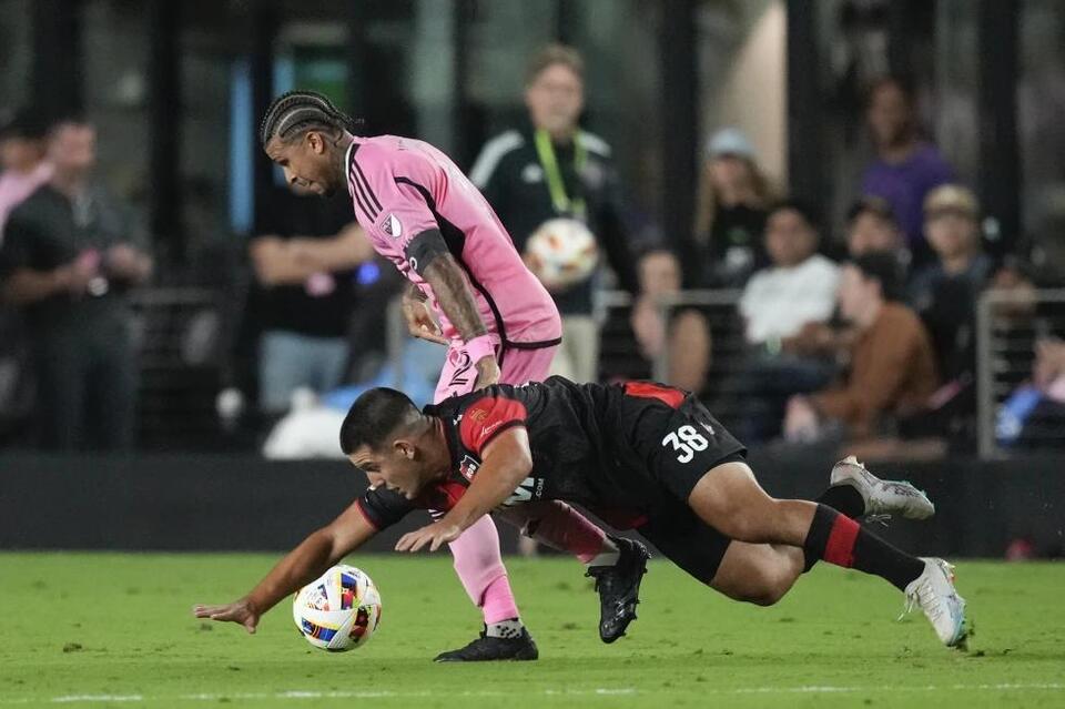 American defender DeAndre Yedlin traded to Cincinnati from Miami ...
