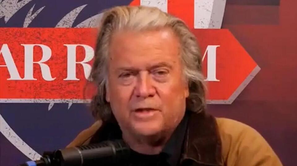 Elon Musk blasted as 'truly evil' by Trump ally Steve Bannon - NewsBreak
