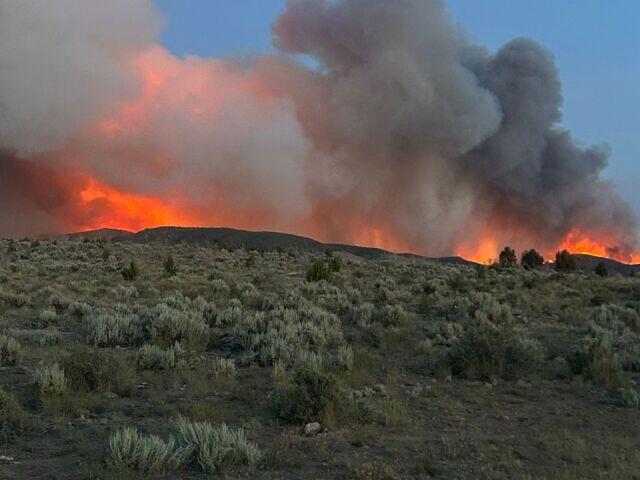 Two wildfires consuming thousands of acres in Lincoln County - NewsBreak