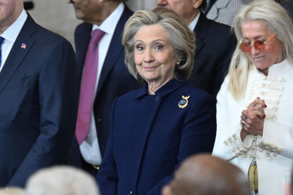 The Internet Is Losing It After Watching Hillary Clinton Laugh During ...