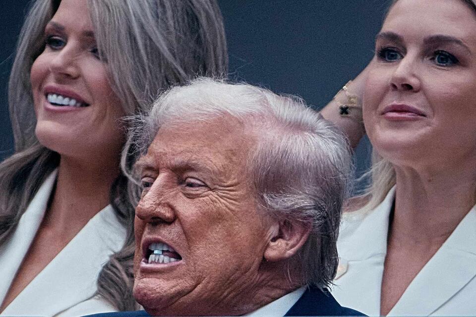 The story behind Donald Trump’s viral U.S. Open photo - NewsBreak