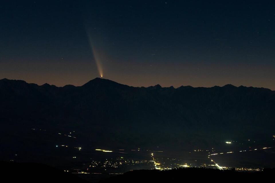 Comet Lemmon to light up the night sky as it crosses the path of a ...