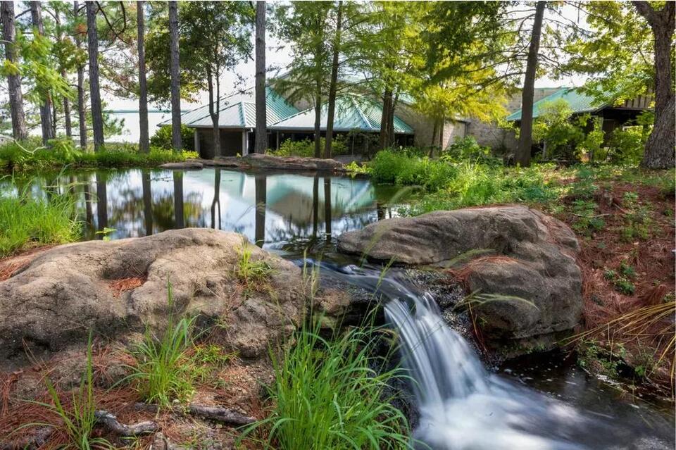 Explore The New Texas Freshwater Fisheries Center In Athens - NewsBreak