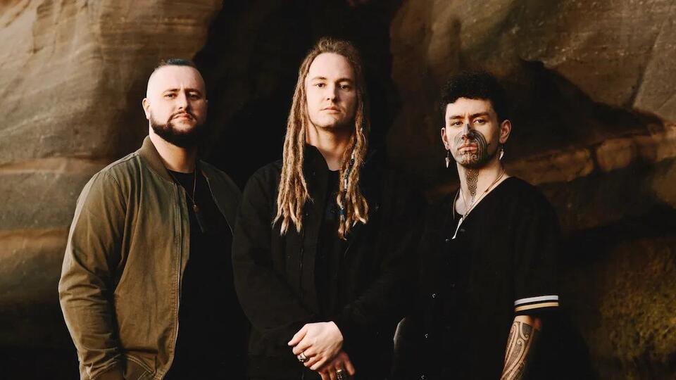 Heavy Song of the Week: Alien Weaponry Warn Against the Dangers of ...