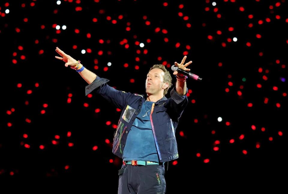 Woman from Coldplay kiss-cam incident says ‘wheels fell off the cart ...