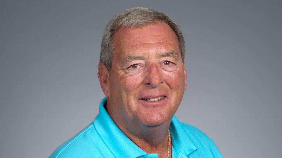 Major U.S. Golf Champion Dead at 74 - NewsBreak