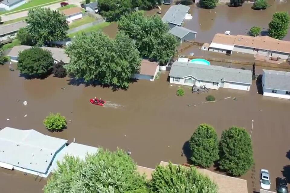 Drone video showing the flooding in Sioux City's Riverside area - NewsBreak