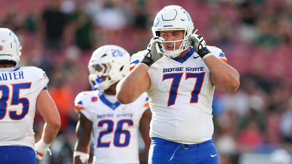Boise State Football Players Besmirch Team Captain Kage Casey For ...