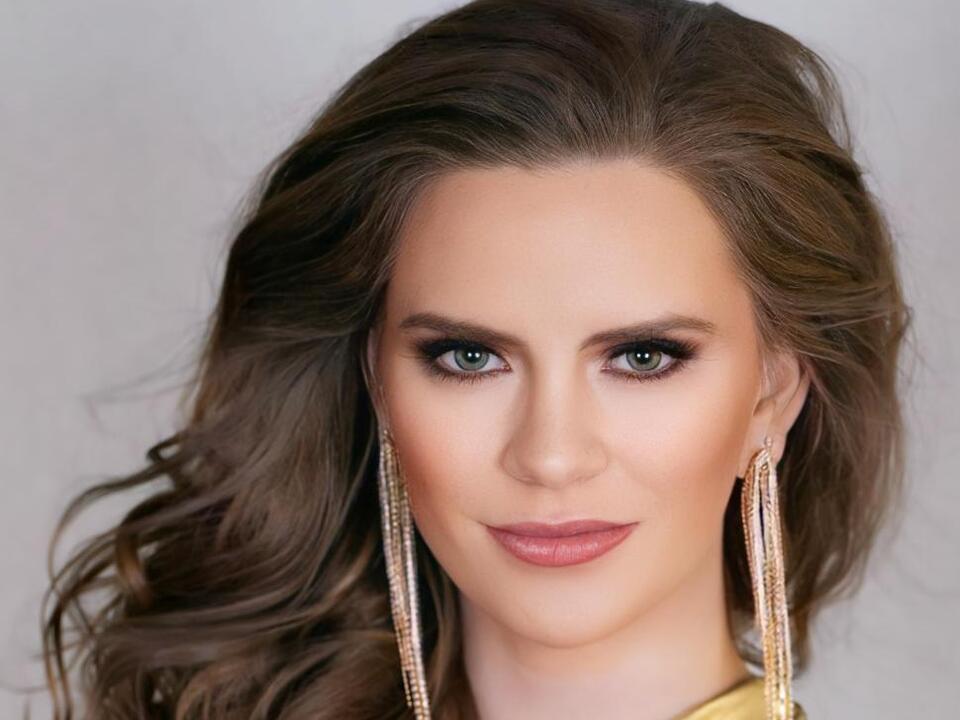 Jacksonville resident and St. Johns County teacher Callie Johnson to ...