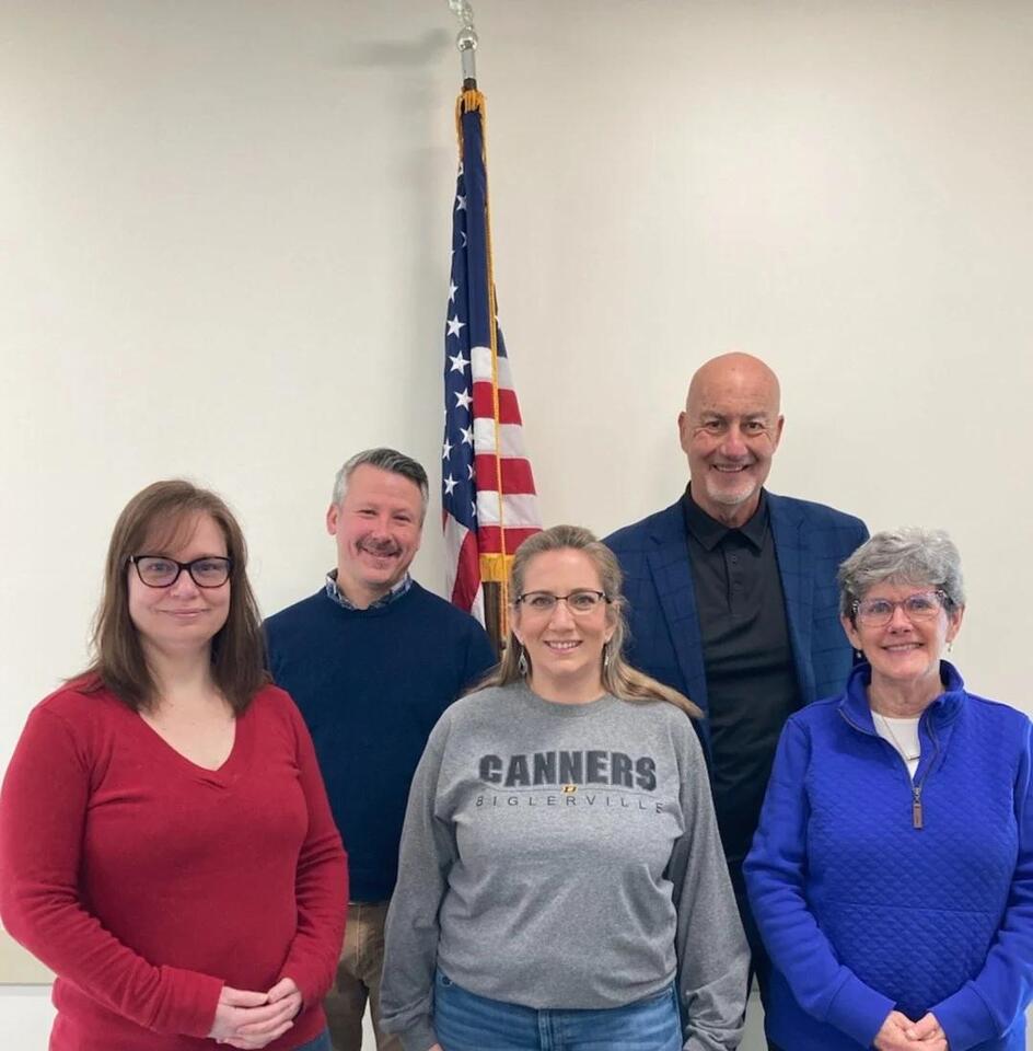 UASD School Board candidates Rachel Elliott, Kay Hollabaugh, John ...