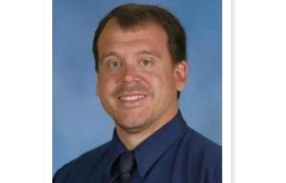 Andrew Goins officially appointed principal at Hopkinsville Middle ...