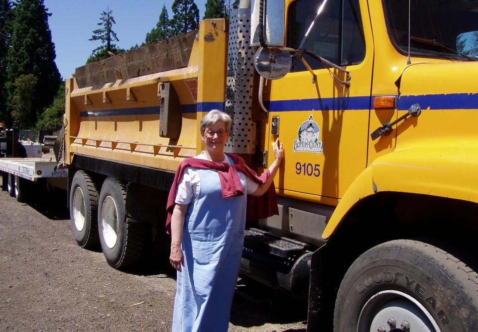 Longtime Benton County commissioner Linda Modrell dies at 82 - NewsBreak