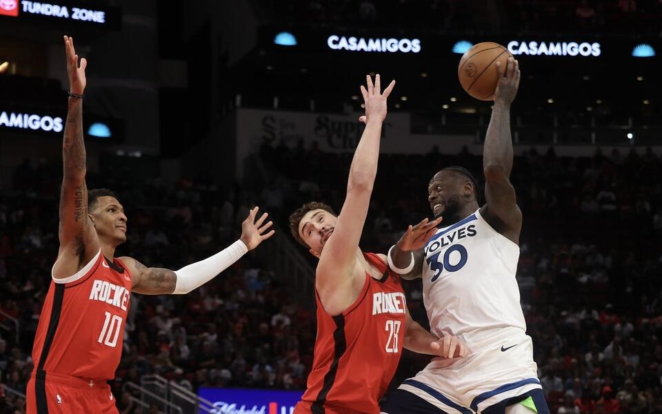 Kevin Durant's 39-point effort powers Rockets past Wolves - NewsBreak