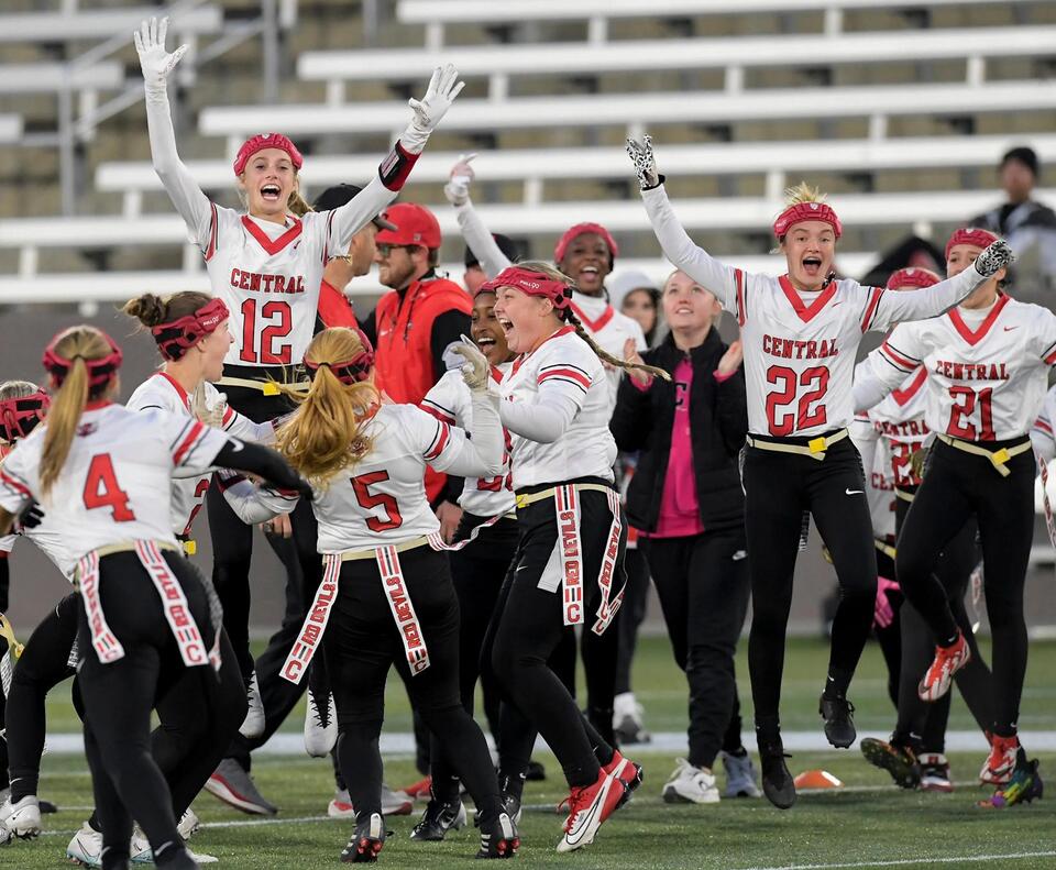 As high school flag football grows, NFHS releases official rule book ...