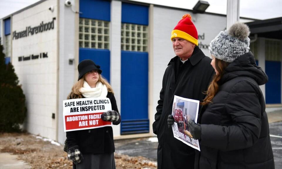 Republicans vow action after judge’s ruling allows abortion to resume ...